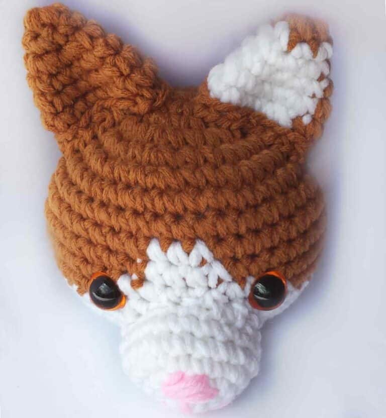 Chloe the Cat Crochet Pattern (FREE!)